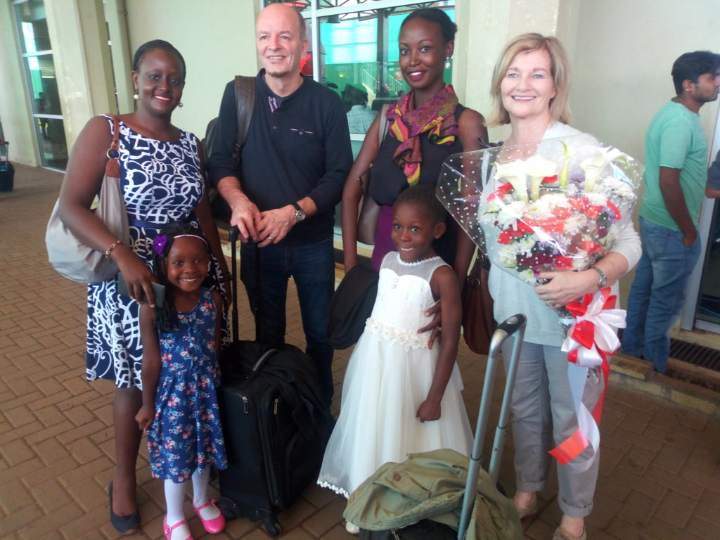 Celebrated gospel artiste Robin Mark arrives in Uganda - Eagle Online