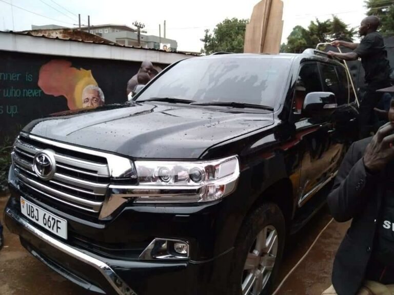 Museveni orders for the release of Bobi Wine's car - Eagle Online