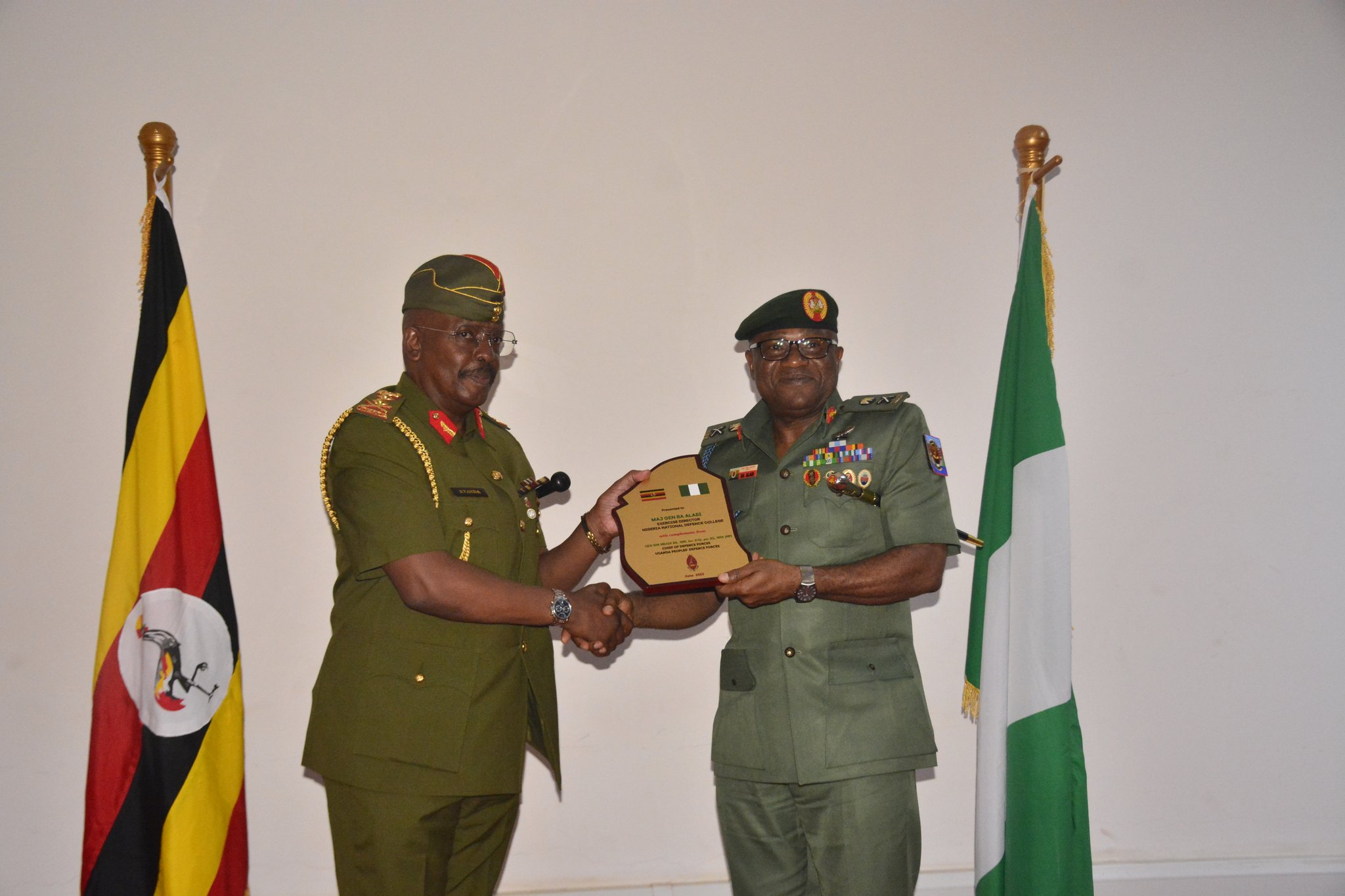 Gen Kyanda lauds Nigerian Armed Forces for continued security co ...