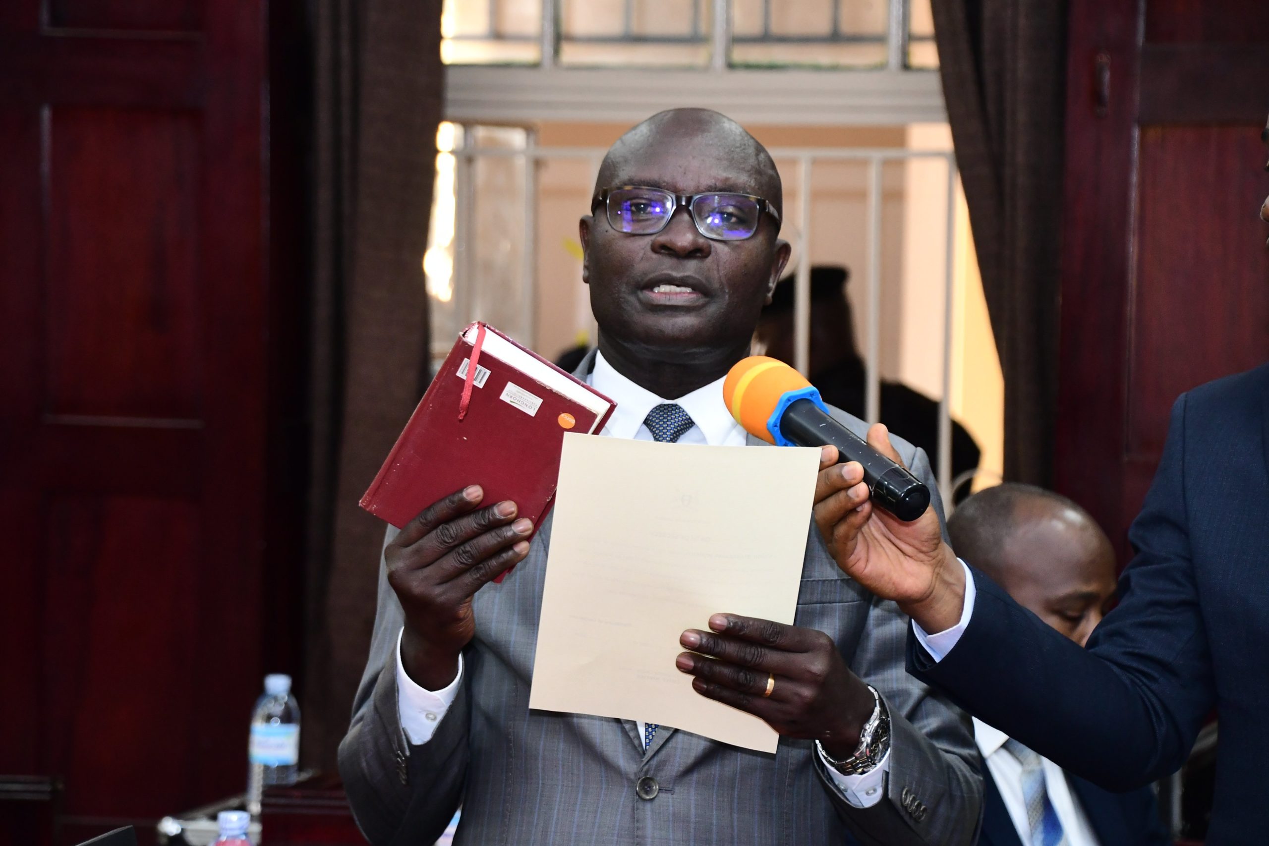 EC Commissioners sworn in, pledge to conduct free and fair elections ...